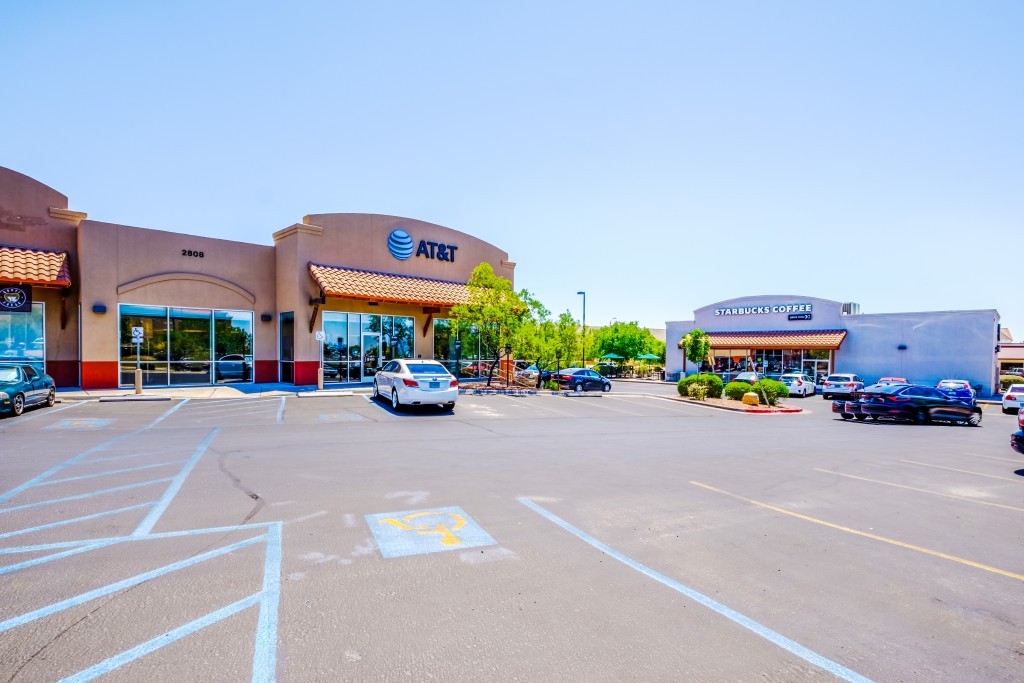 Starbucks Shops - Levy Retail Group