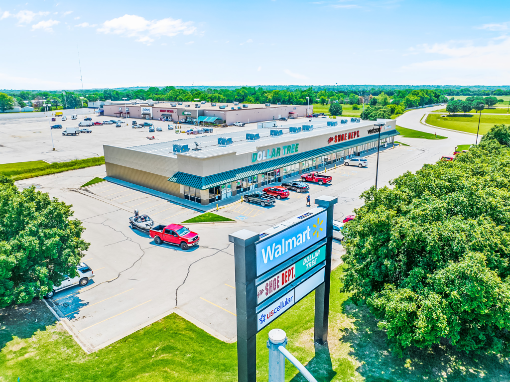 Independence Shopping Center - Levy Retail Group